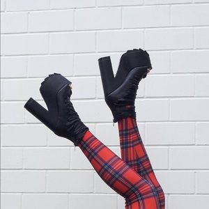 YRU | Shoes | Nib Yru Black Ballet Bae Platform Shoes M | Poshmark